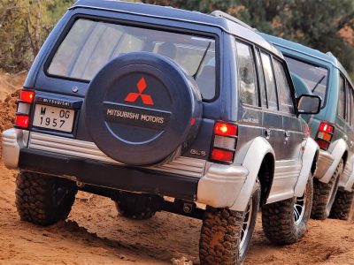 1:10 Scale Mitsubishi Montero Emblem Set 3500 V6 - Scale Custom